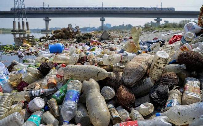 Plastic waste is choking India | Stagecraft and Statecraft